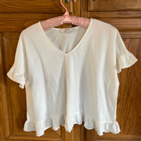 LOFT | Tops | Loft Medium Petite Soft White Ruffled Sleeve Crop Top ...